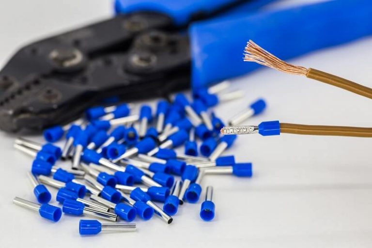 Was ist Crimpen? Bedeutung & Vorteile gegenüber Löten
